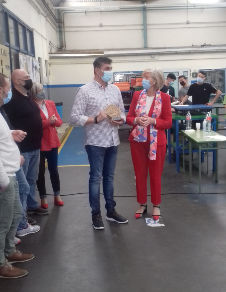 SEGUNDO PUESTO EN EL I CONCURSO DE TORNEROS DE CANTABRIA – CIFP Simón ...